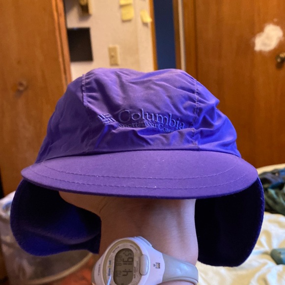 Columbia | Accessories | Retro Columbia Insulated Cap | Poshmark